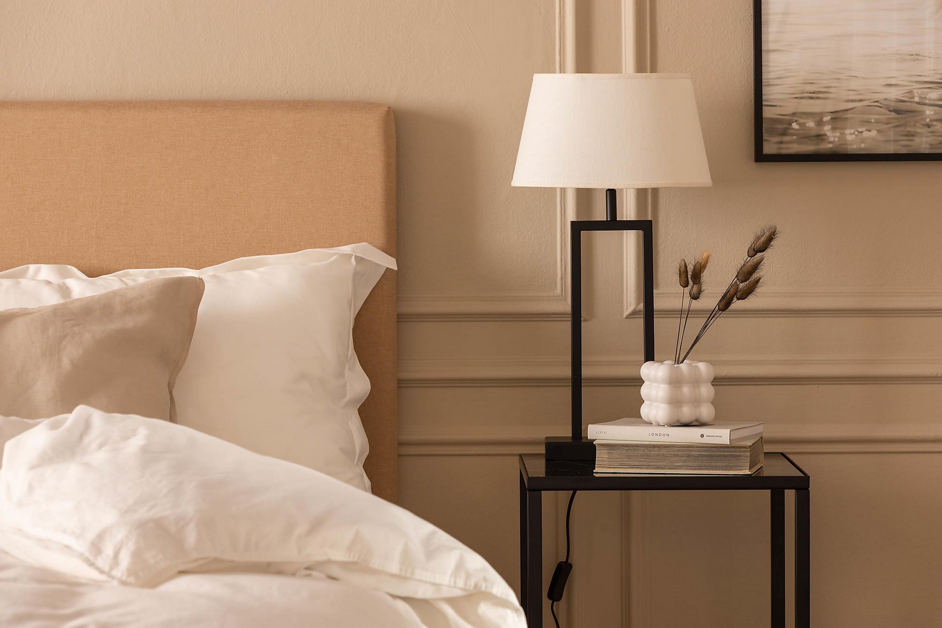 Scarlett Slät gavel 150 Beige - Möbler - Trademax